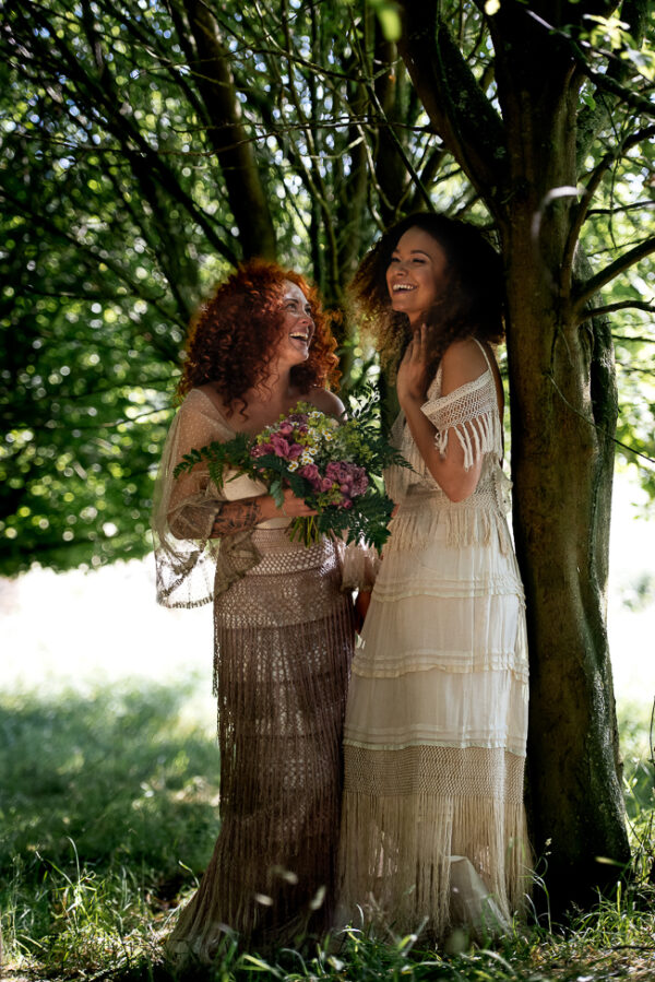 Boho Summer Garden Wedding Inspiration with relaxed and soft colourful ...